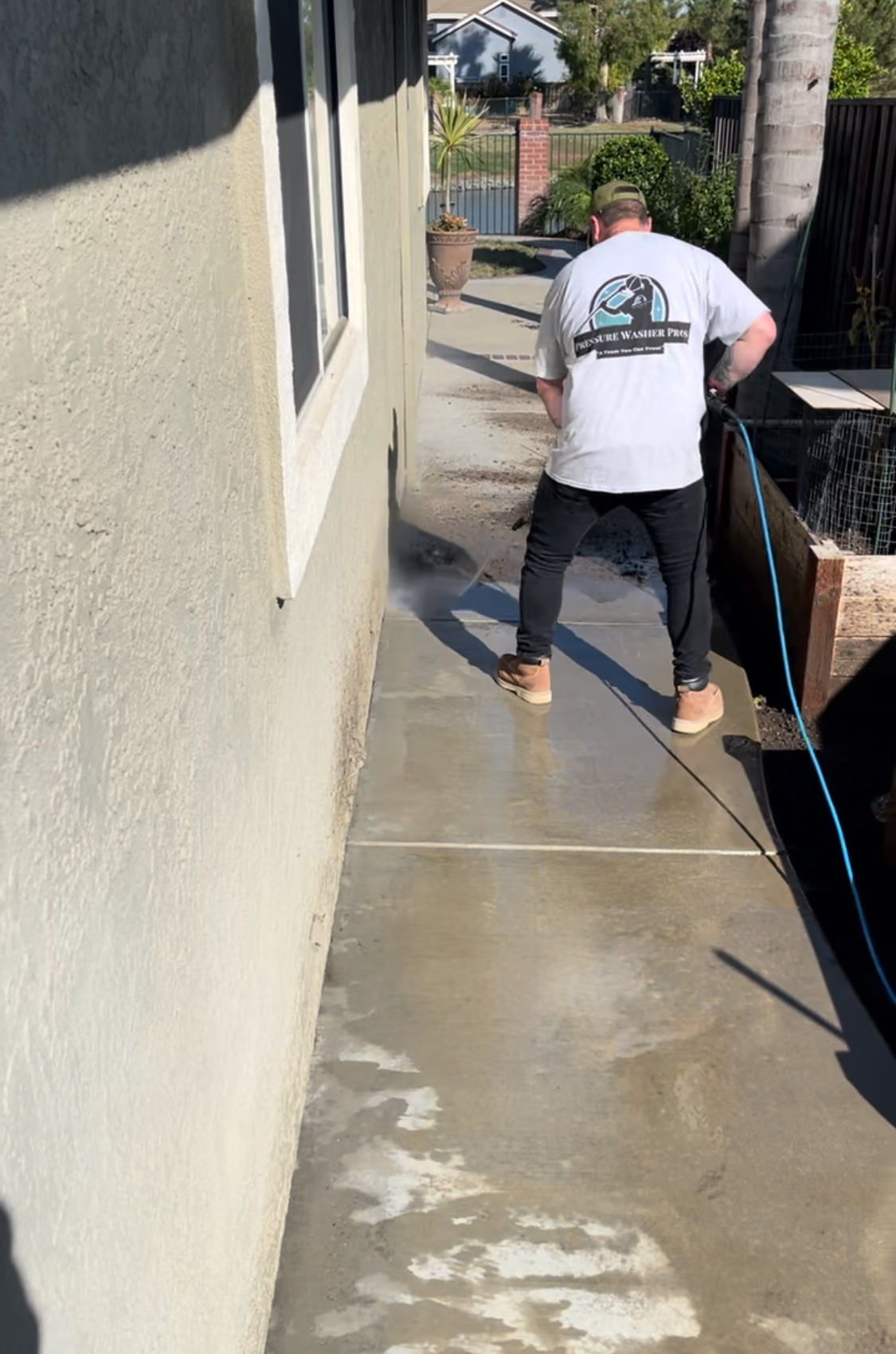 Pressure Washer Pros – Pressure Washing Gutter Cleaning Window Washing